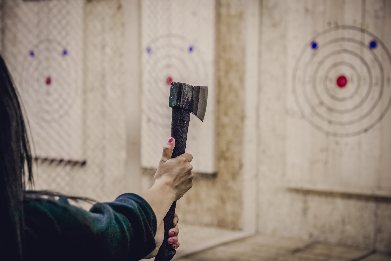 Learn How to Throw an Axe